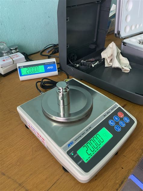 Cân kỹ thuật AND EK-300 - canvananphat.com