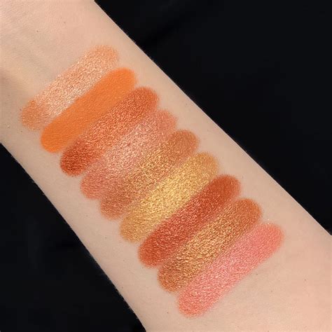 DIKALU 40 Color Eye Shadow
