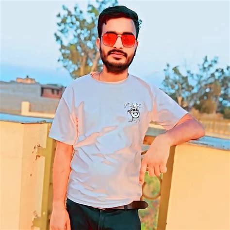 Santosh chaurasiya (@_mr_santosh_chaurasiya_) • Threads, Say more