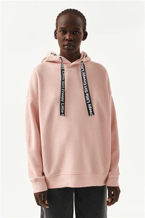 Толстовка oversize с капюшоном на широких завязках 2211581466, цвет ...