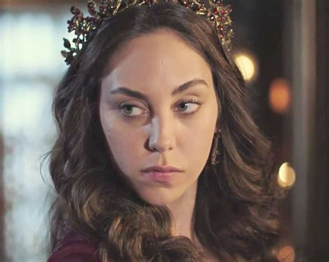 Pin by Asami Sultan on AAA Великолепный век /Империя Кёсем | Crown ...