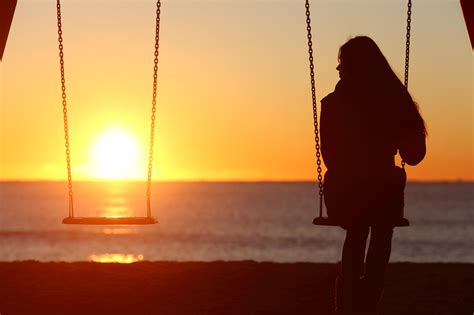 A Psychologist’s Guide to Dealing with Loneliness in Isolation
