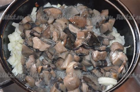 Салат с кедровыми орешками, курицей и грибами: 8 фото в рецепте