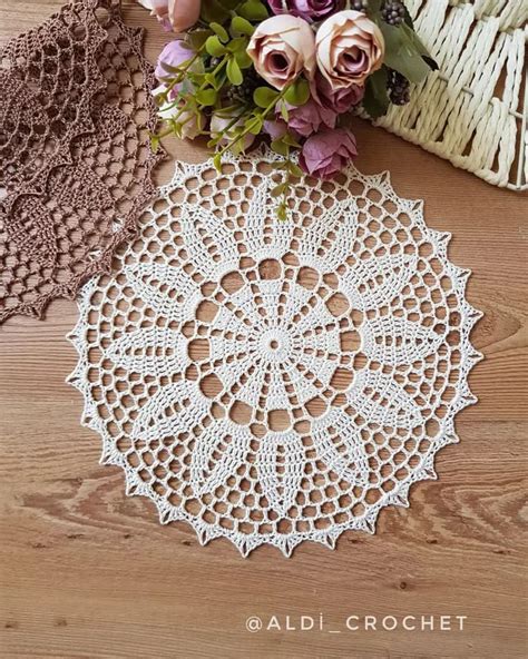 Instagram'da CROCHET•Hᴏᴍᴇᴅᴇᴄᴏʀ | 𝓣𝓾𝓻𝓴𝓮𝔂 ☘︎: “Давно коричневого не было ...