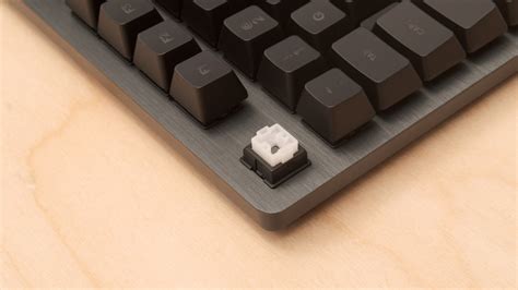 Logitech G513 Review - RTINGS.com