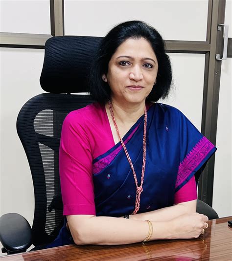 SheRNI | Profile