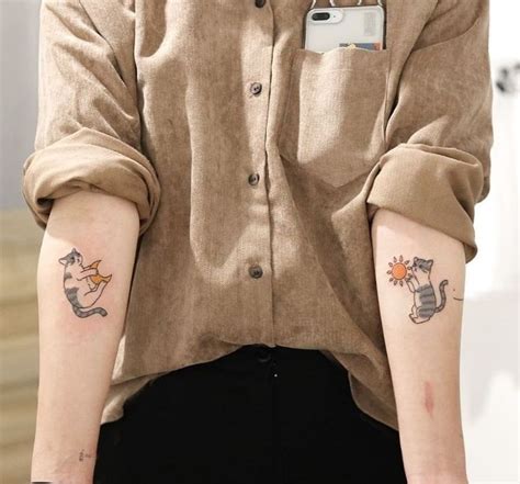 Тату котики | Creative tattoos, Cat tattoo, Simplistic tattoos