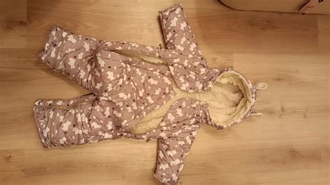 Продам детский комбинезон, хороший, тёплый.с ушками на капюшоне ...