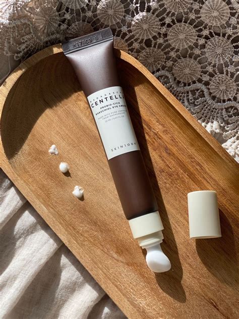Guide to Bakuchiol | Skincare Ingredient | Ellen Noir