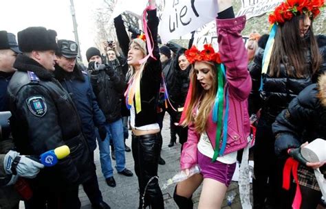 [E.O.M.S.]: I ♥ Femen