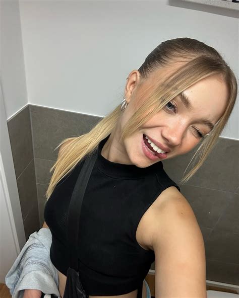 Bit bouncy - Outtakes aus Ju Video : r/Julia_Beautx