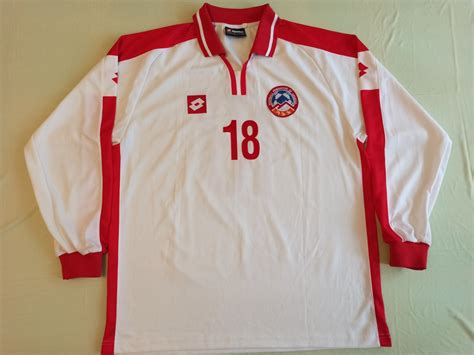 Armenia Away football shirt 2002 - 2003.