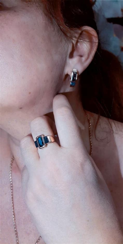 Серебряное кольцо с наносапфирами AQUAMARINE 6903593Б.6: красное и ...