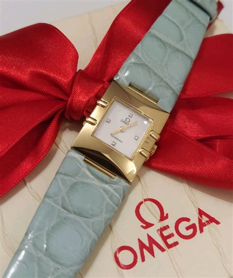 Женские золотые часы Omega Constellation Quadra в интернет-магазине ...