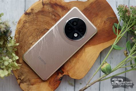 Обзор realme 13+ 5G: игровой смартфон в маске классического / Смартфоны