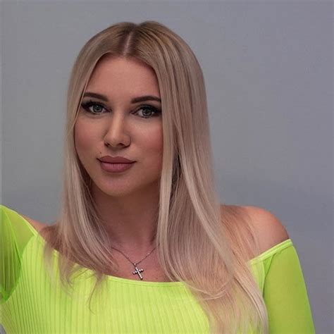 Наращивание ногтей Верхние формы Курсы Москва (@valett_a) on Threads