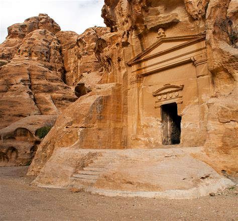 Jordan Itinerary: The Spectacular Contrasts of Jordan - cazenove+loyd