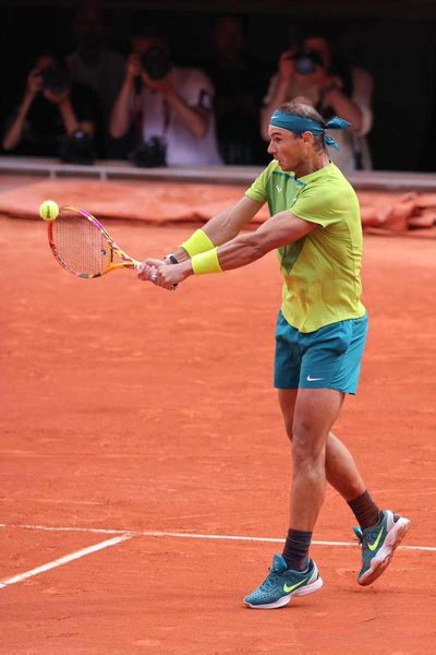 Теннисная ракетка Babolat Pure Aero RAFA - купить с доставкой по ...