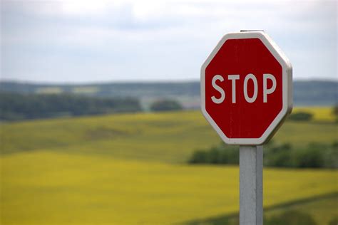 Stopp oder Stop? - Die richtige Rechtschreibung - GrammatikNazi.de