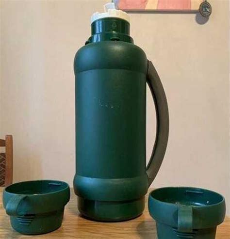Термос с двумя кружками Thermos купить | Товары для кухни | Festima.Ru ...