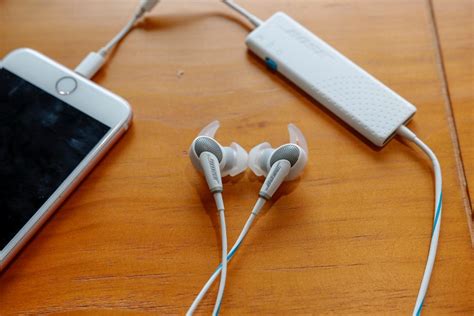 以现在的目光来看Bose QC20还值得买吗？__财经头条