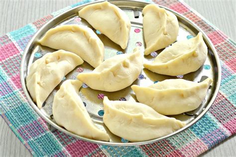 Вареники с картофелем на пару - рецепт приготовления