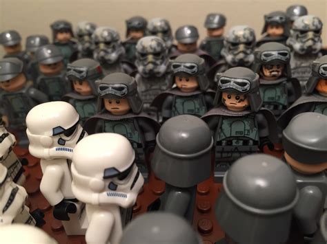 Mimban troops watching reinforcements arrive. Welcome to hell. : r/lego