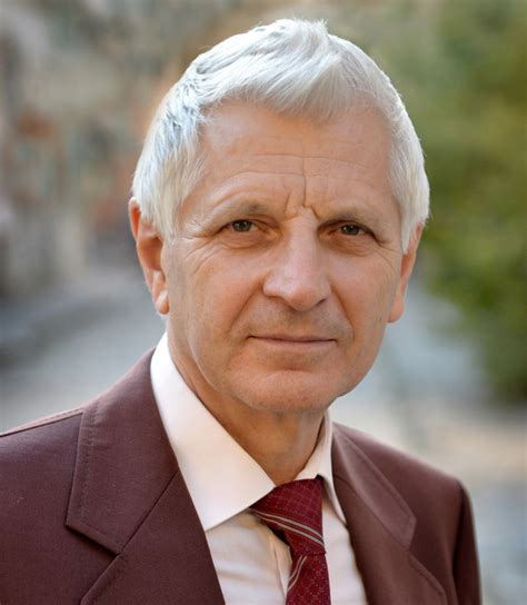 БОГДАН ДЯЧИШИН: ПРО АВТОРА / КОНТАКТИ