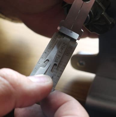 Picking and Decoding the HU100 Lock with Genuine Lishi