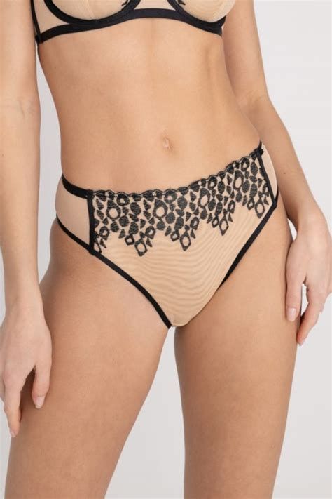 Бюстгальтер телесного цвета ROSE&PETAL LINGERIE SAUVAGE - parishop.ru