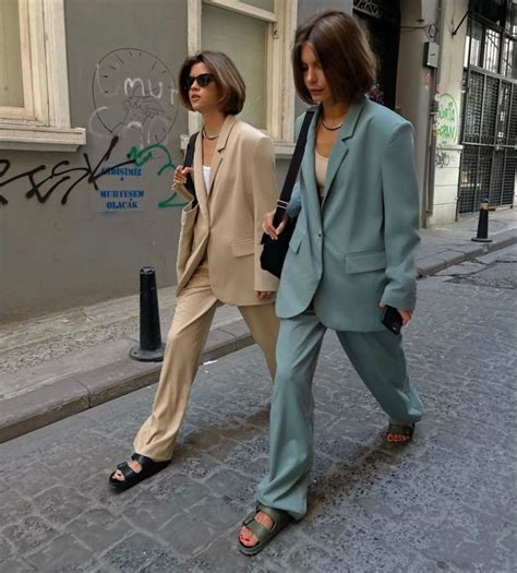 2mood_com | Women blouses fashion, Suit fashion, Model outfit