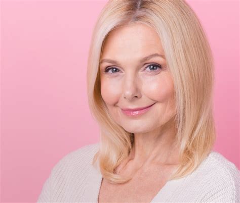 Средства интимной гигиены LACTACYD при менопаузе