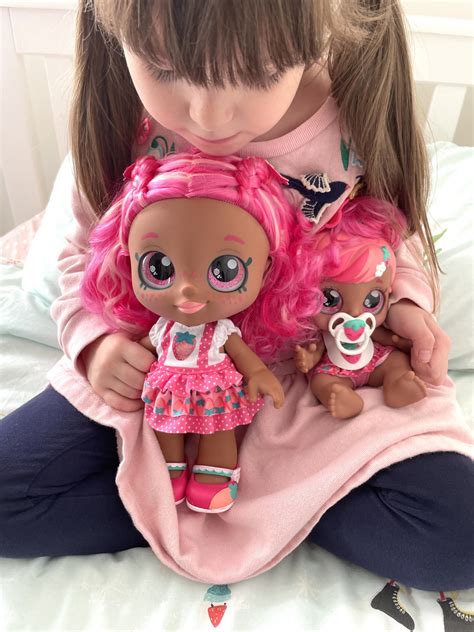 Kindi Kids Scented Sisters – My Three Little Strawberries
