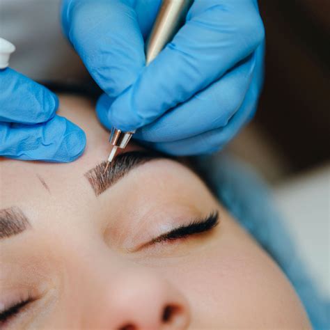 Microblading Intensivkurs: Schnelles Erlernen der Microblading-Kunst ...