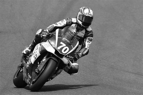 ＜全日本ロードレース＞ これが新クラスST1000！ ～JSBより改造制限厳しく、バトル厳しく！ - webオートバイ