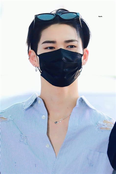 240422 NI-KI at ICN Airport | kpopping