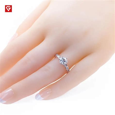 GIGAJEWE 1.0ct 6,5 мм EF Круглый 18 К покрытый белым золотом 925 ...