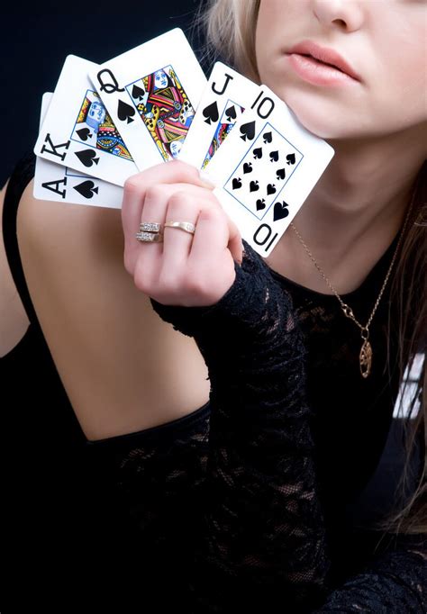 ᐅ Auftreten und Kleidung - Tipps zum richtigen Verhalten im Casino