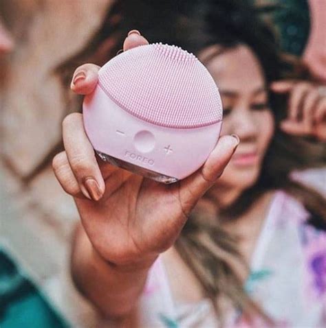 Электронная щетка для чистки лица Foreo Luna mini 2- массажёр Форео (ID ...