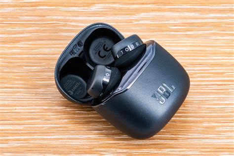 JBL Tour Pro+ TWS - True Wireless In-Ears mit ANC im Test - testr.at