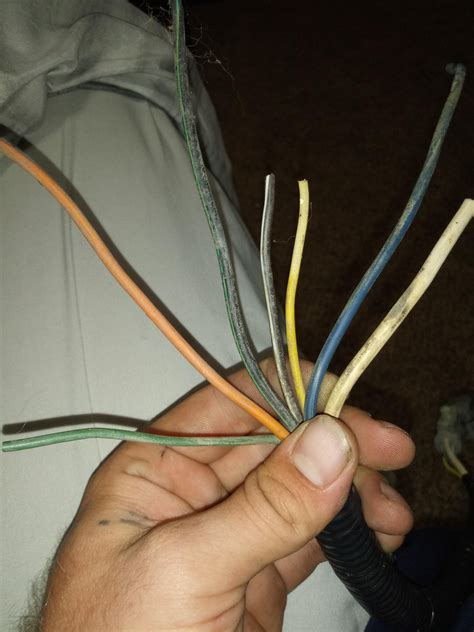 Help with trailer wiring. Info in comments : r/MechanicAdvice