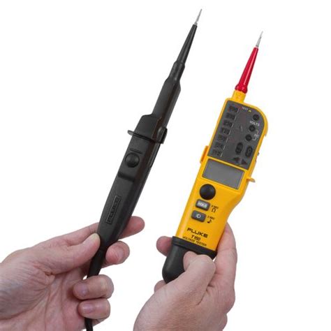 Тестер напруги Fluke T150 (4016977) - Максимальна точність та ...
