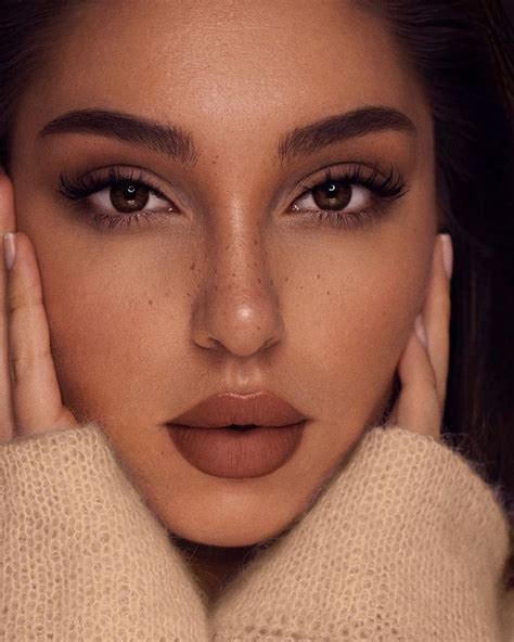 FENTY BEAUTY BY RIHANNA on Instagram: “We want a complexion like this ...