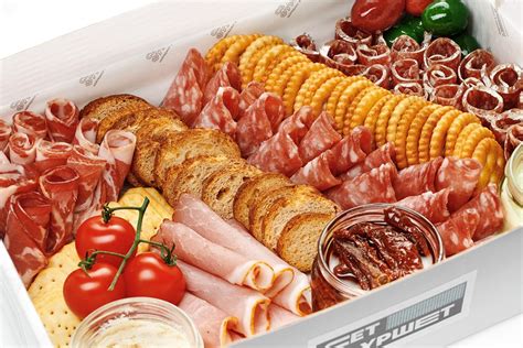 Антипасти сет на 4-9 человек по цене 3490 ₽ | «Сет-Фуршет»