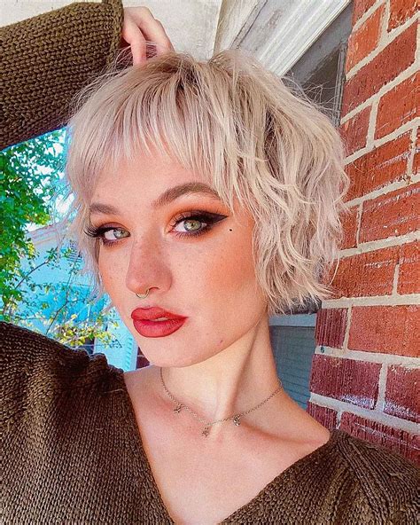 Bobs For Thin Hair, Short Hair With Bangs, Short Hair With Layers ...