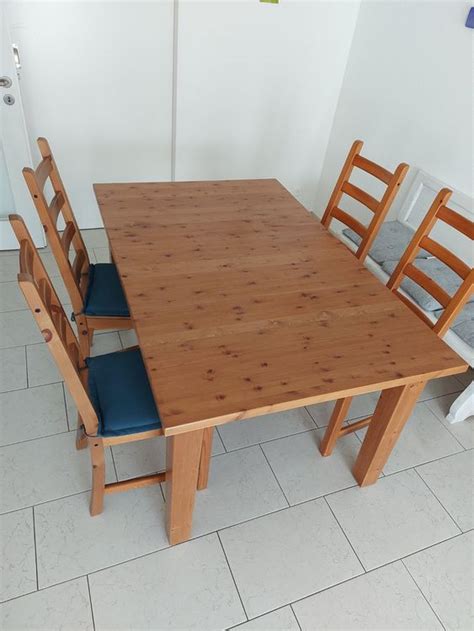 Tisch + 4 Stühle | Kaufen auf Ricardo