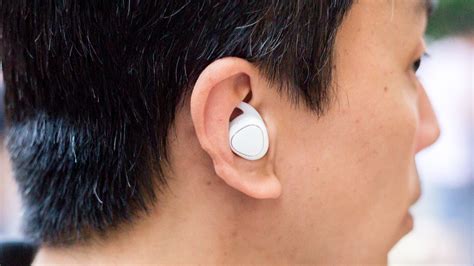 Samsung Gear IconX recensione: un gadget ben progettato con un ...