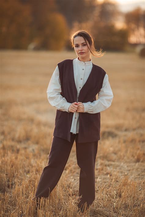 Брючный костюм из крапивы