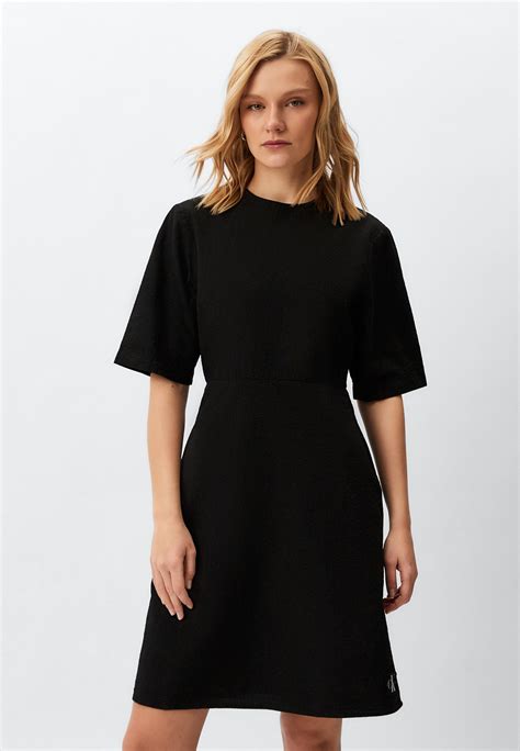 Платье Calvin Klein Jeans, цвет: черный, RTLADL240001 — купить в ...