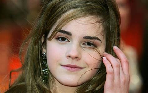 Emma Watson Net Worth, Age, Height, Boyfriend, Husband, Movies, Biography - BiographyJoy